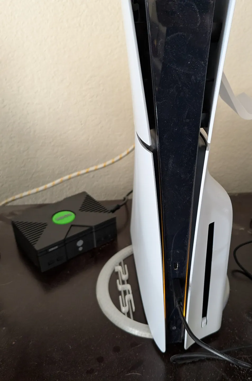 Retro Xbox-Themed 3D Printed HDD Enclosure by DMurr5050 MakerWorld ...