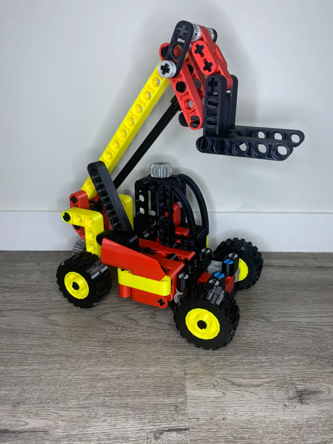 Brick Telehandler 300% - Free 3D Print Model - MakerWorld