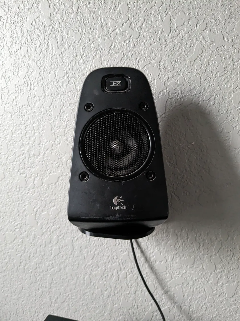 Logitech THX Speaker Wall Mount by Rug - MakerWorld