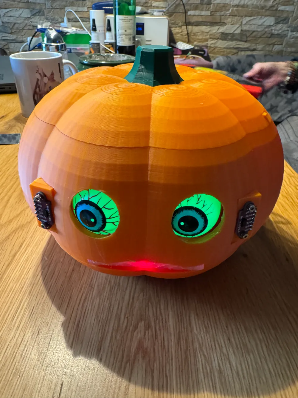 Pumpkin with movable eyes by Sascha - MakerWorld