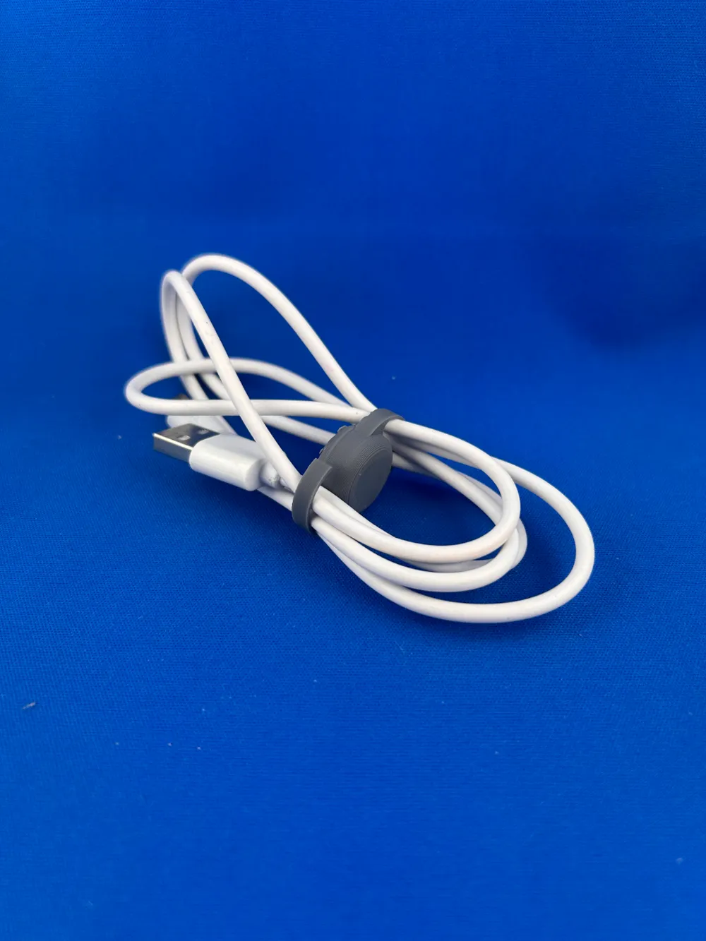 Simple Cable Clip (3 sizes) by CoCoDRUK - MakerWorld