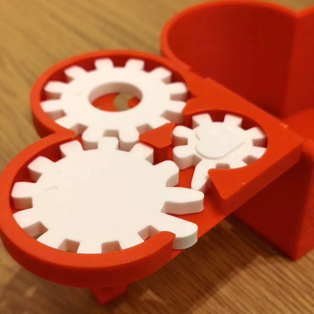 Heart Shaped Lock Box - Gear Lock System with Key - Free 3D Print Model ...