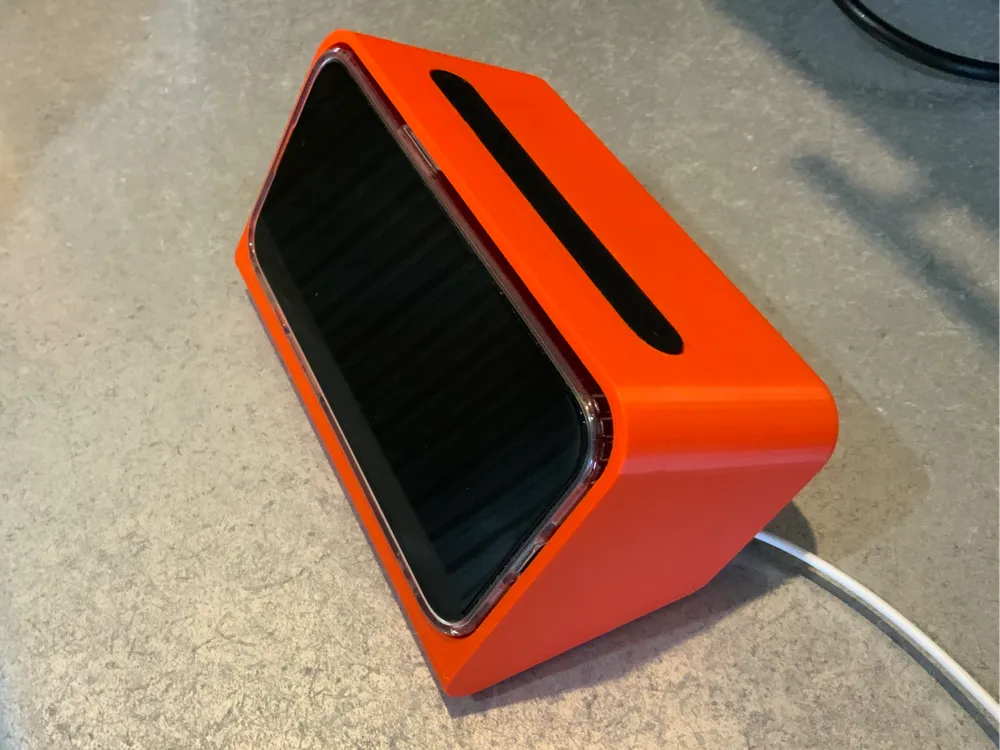 iPhone 15 Standby Mode Dock short, case friendly Remixed by user ...