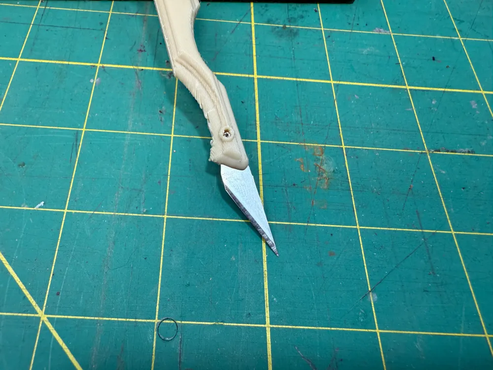 Comfort grip X acto blade holder by MillersCraft MakerWorld: Download ...