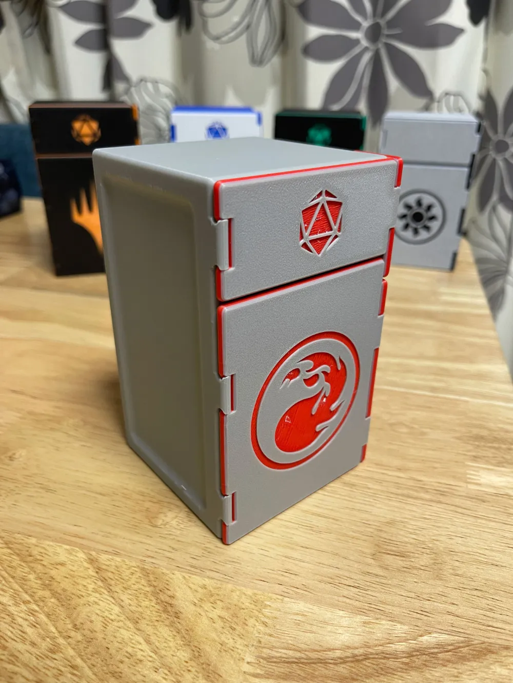 MTG Trading Card Box with Dice Space by Nikko MakerWorld: Download Free ...