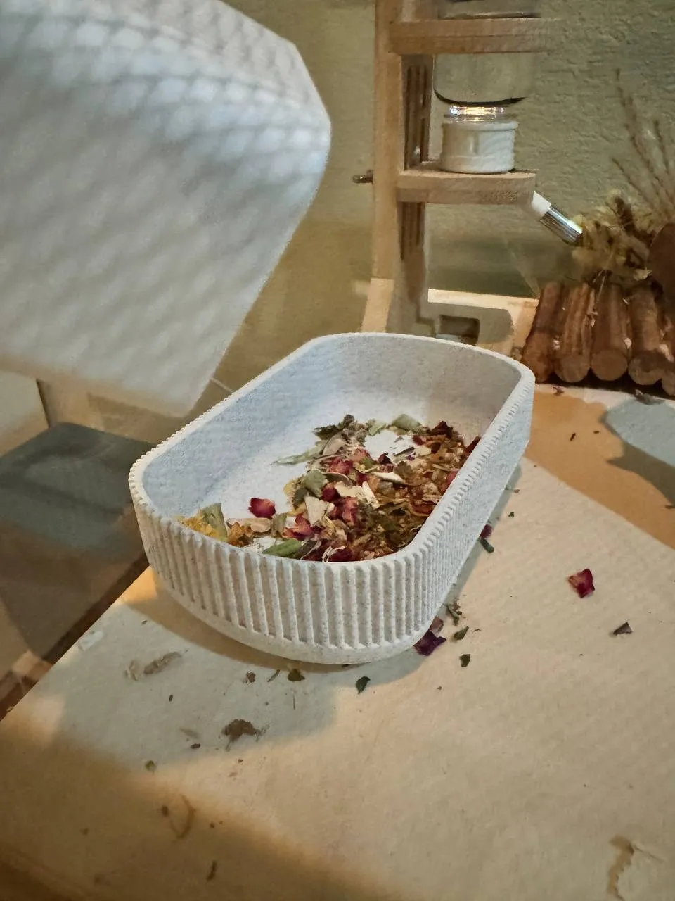 Simple Tray/Bowl by ohmikegoodnessMakerWorld: Download Free 3D Models