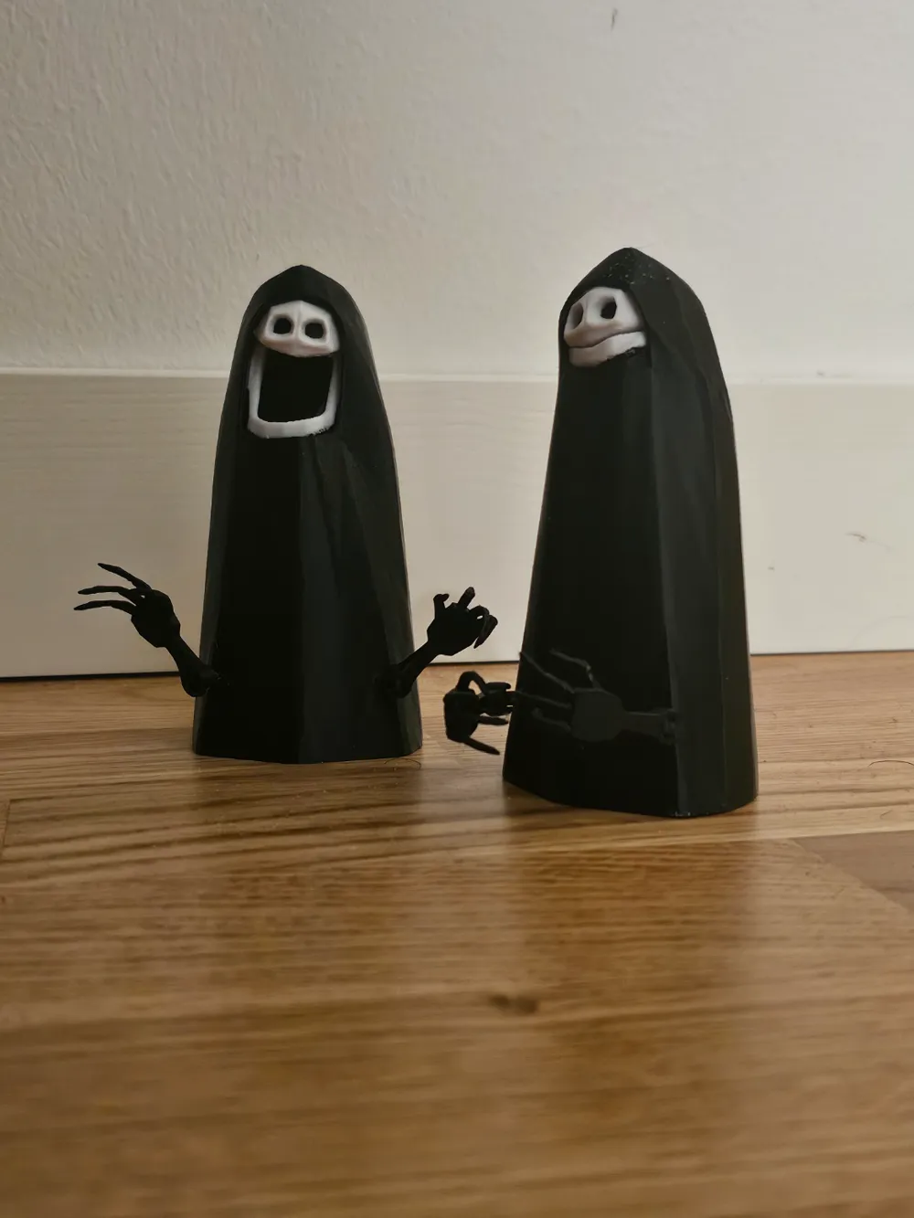 R.E.P.O. - Robe, 2 variants (Movable Arms!) by PBPrints MakerWorld ...