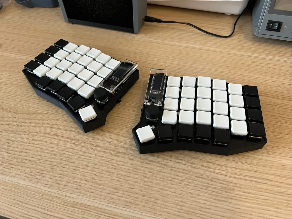 Sofle v2.1 Choc Keyboard Battery Case by Kiyam - MakerWorld