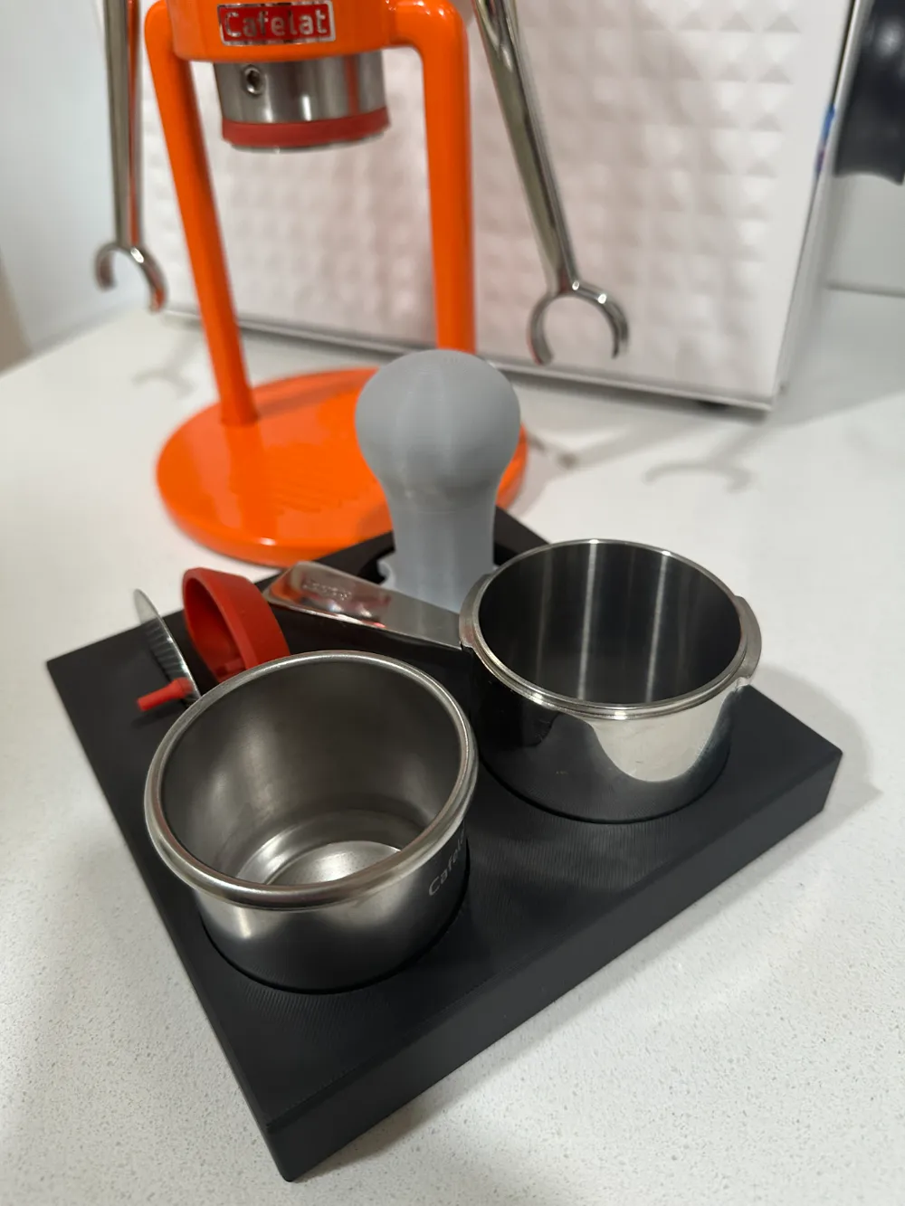 Cafelat Robot Organizer - Free 3D Print Model - MakerWorld