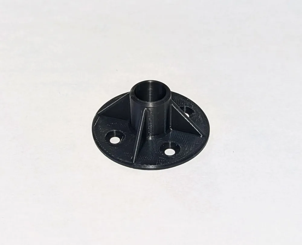Parametric Round Socket with 4 gussets - Free 3D Print Model - MakerWorld
