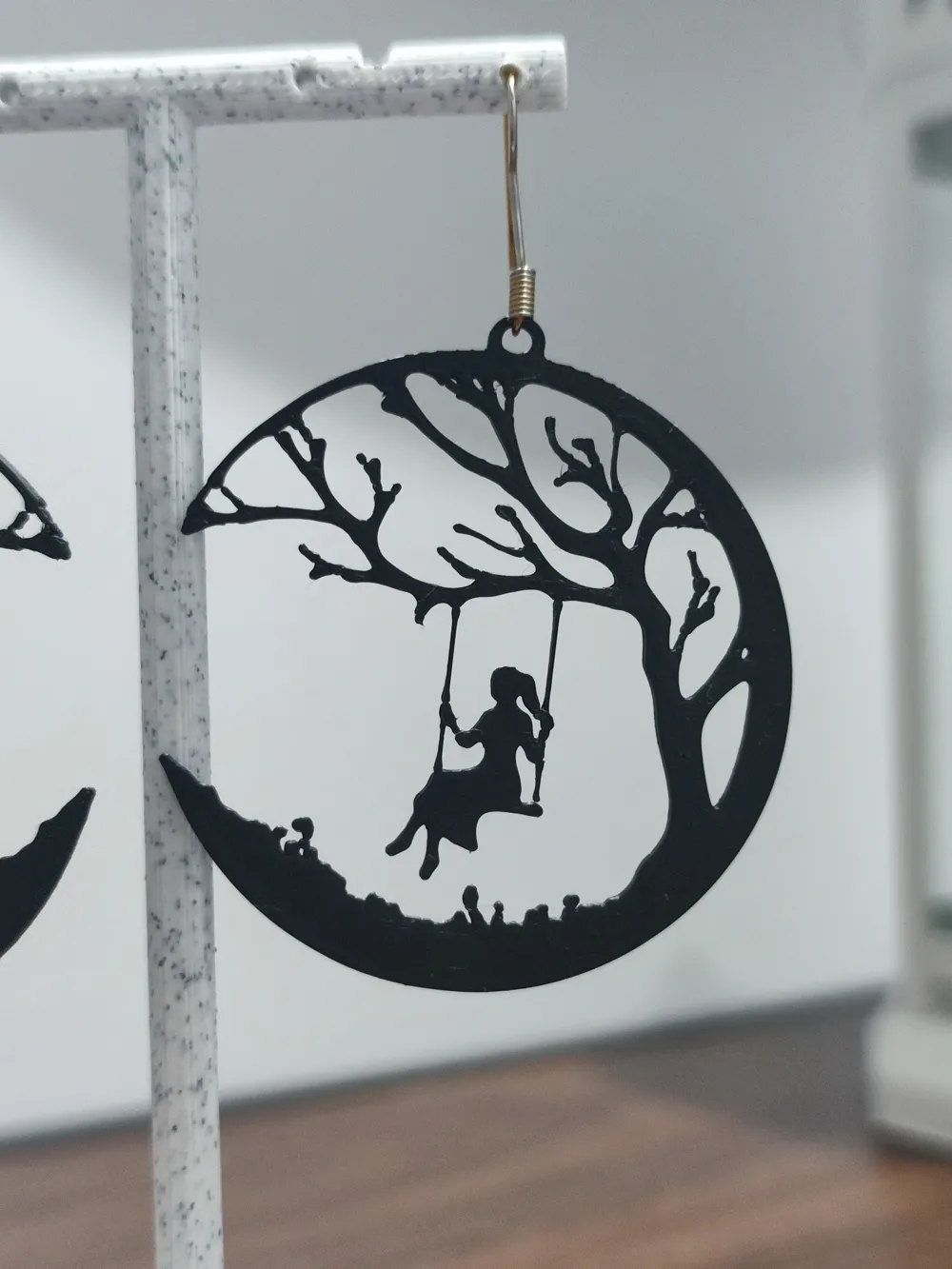 Moon Swing Earrings - Free 3D Print Model - MakerWorld