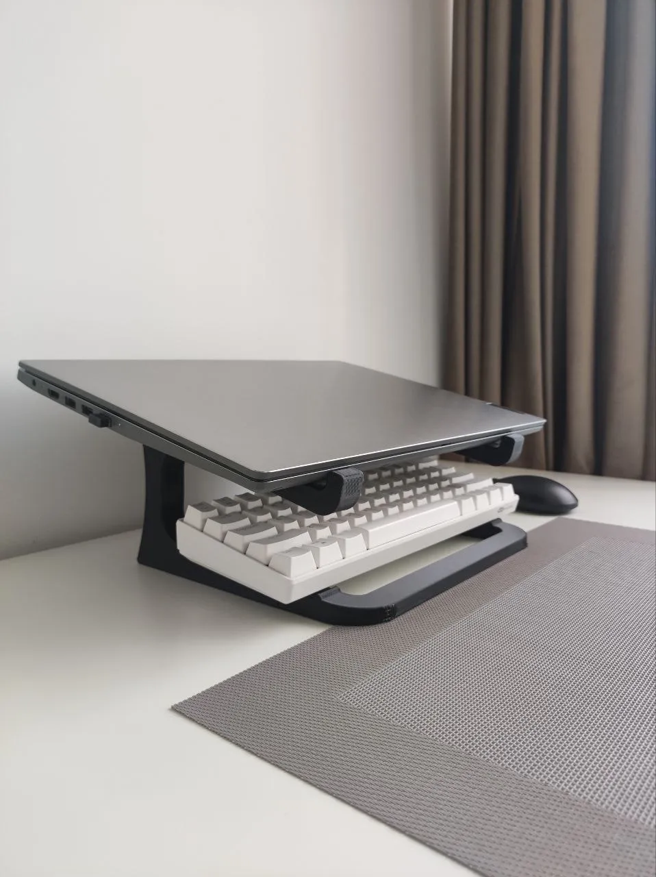 Aesthetic laptop support - Free 3D Print Model - MakerWorld