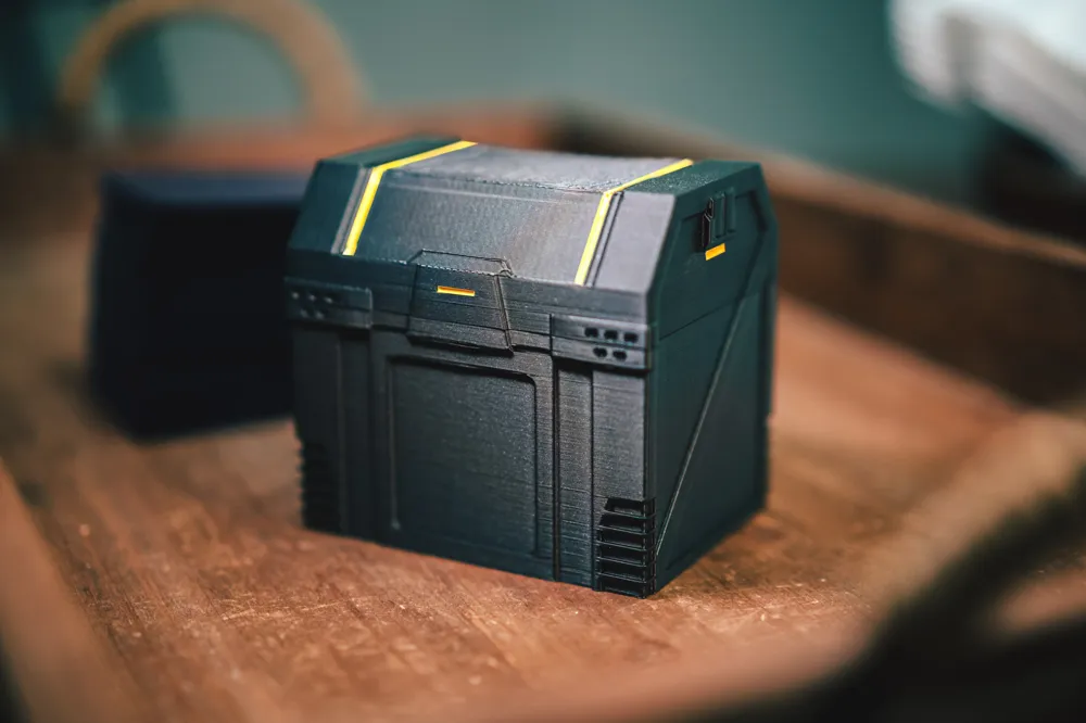 Final Fantasy VII Item Chest Deck Box for MTG EDH by Chris MakerWorld: Download Free 3D Models