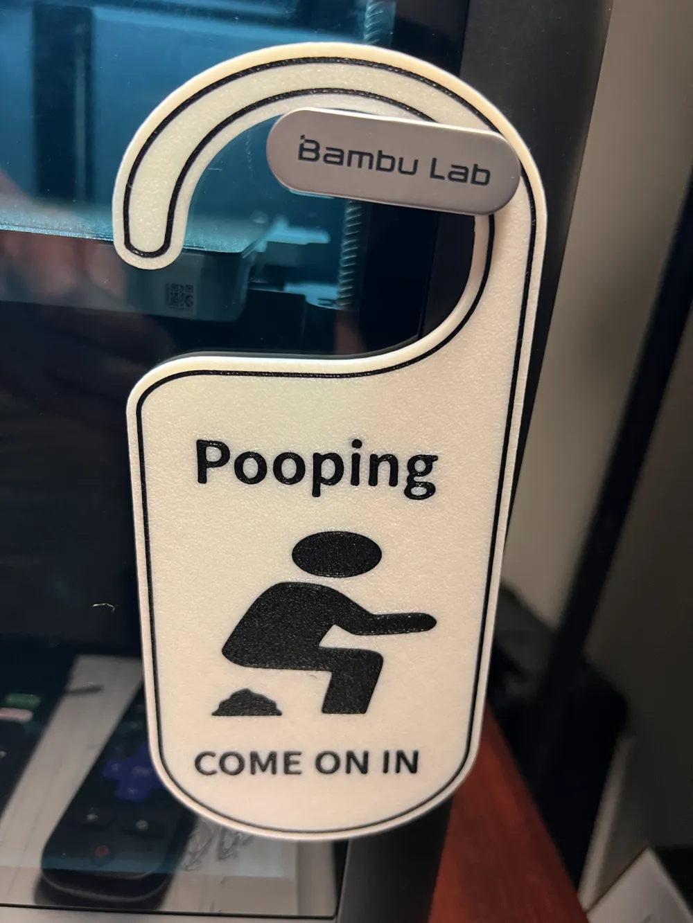 Pooping come on in door prank sign by 3Dprinting4fun - MakerWorld