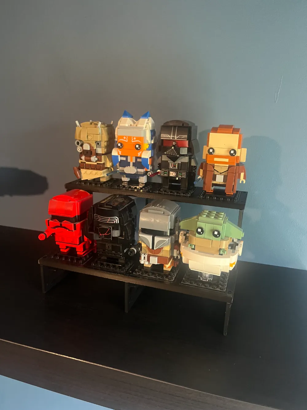 LEGO Brickheadz Display Stand for 8 Brickheadz by OddityDan - MakerWorld