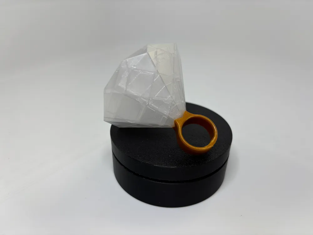 Oversized diamond Ring prop (Inspired by Birdo) - Free 3D Print Model ...