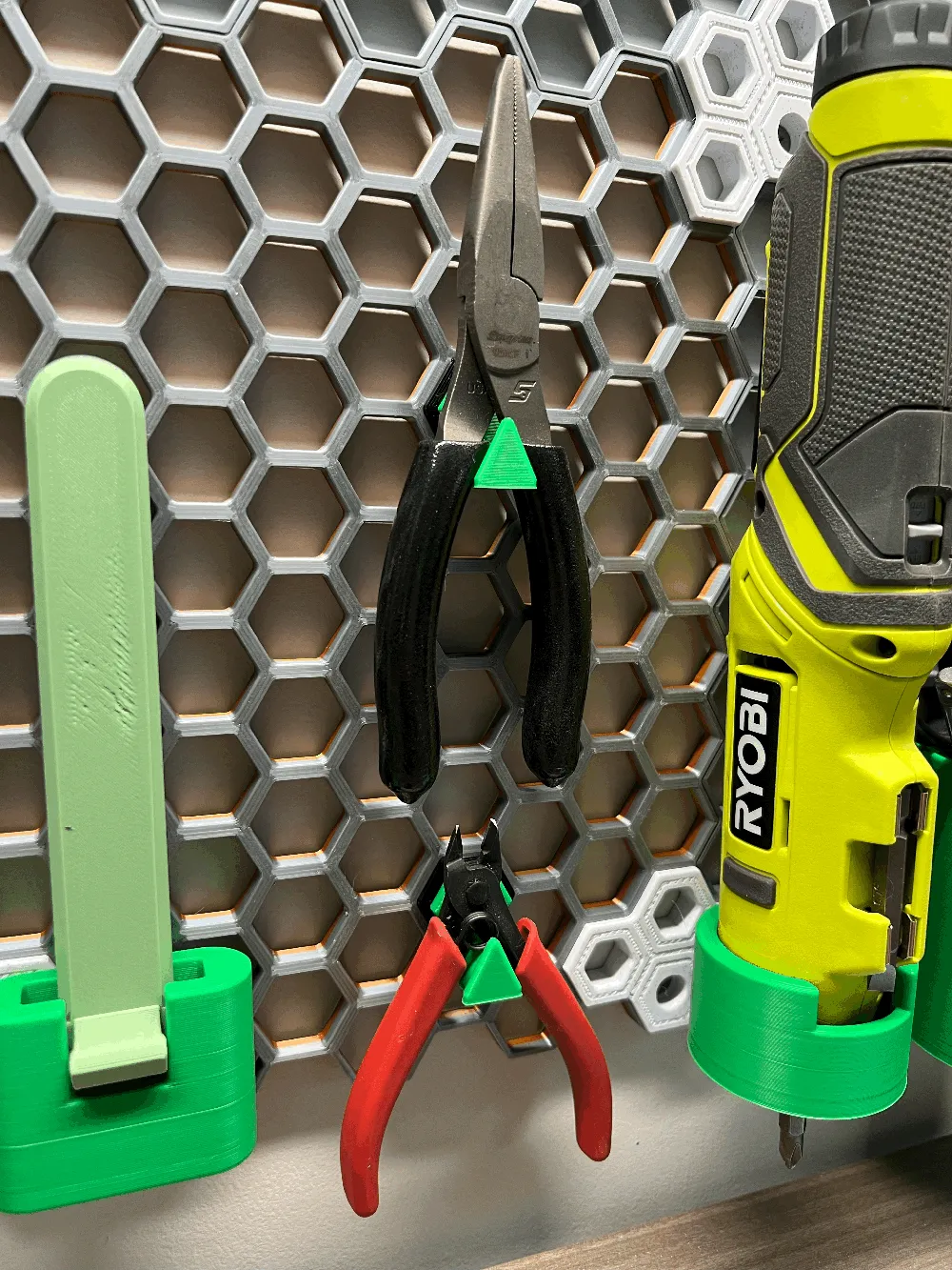 Snips/Pliers Hook for HSW Honeycomb Storage Wall Remixed by Whimsii3D ...