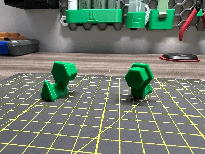 Fillet Radius Finder Thin Hook for Honeycomb Wall | HSW Remixed by Replica4292 - MakerWorld