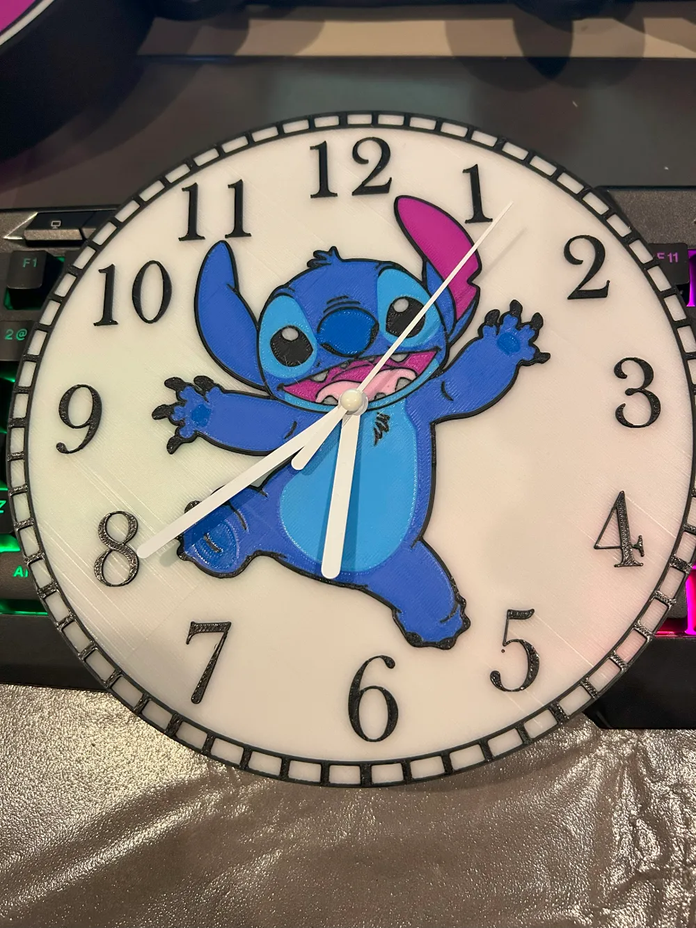 Stitch Clock 20cm by antoinehendrick1987 - MakerWorld