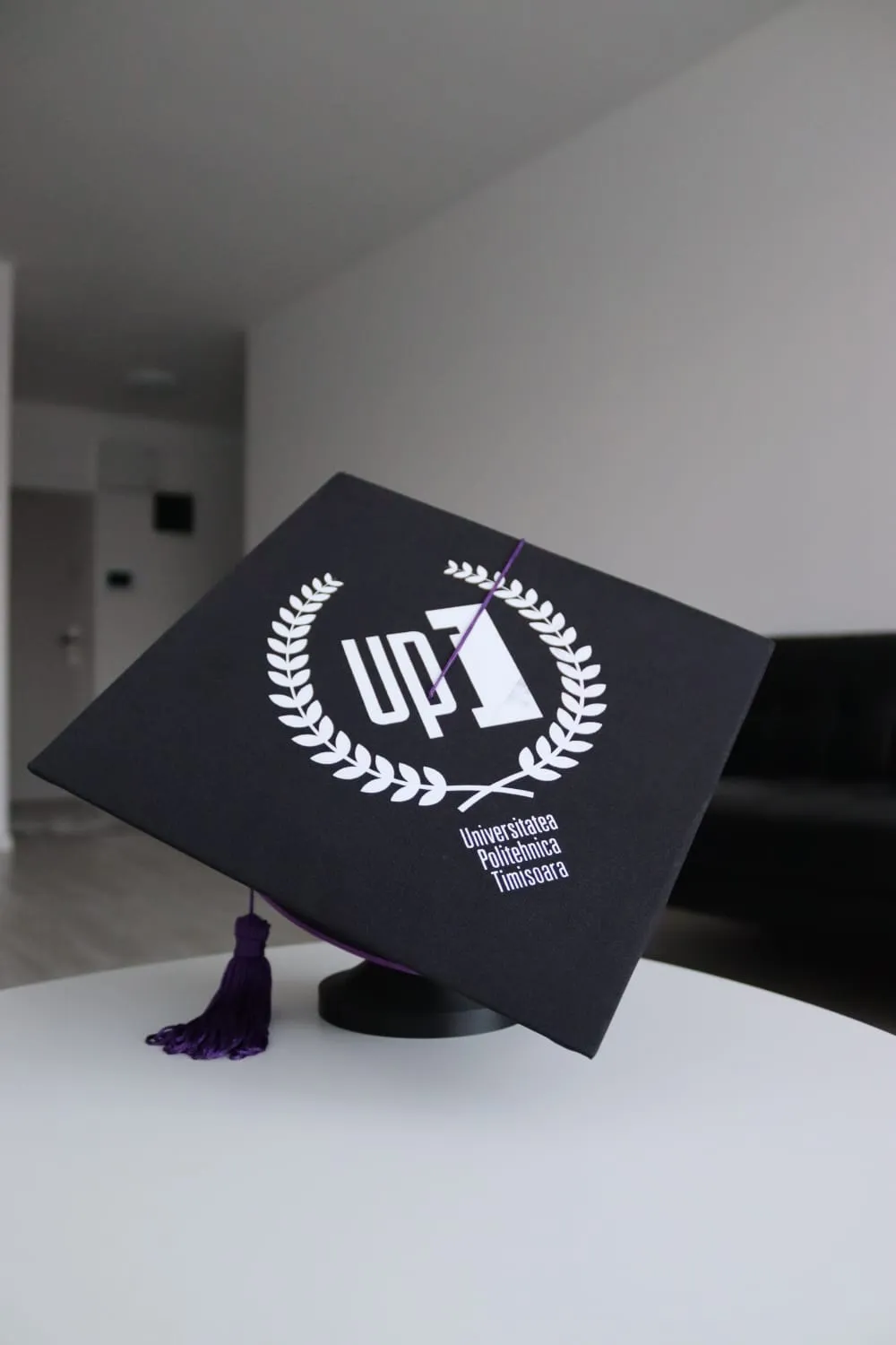 Graduation Cap Stand - Free 3D Print Model - MakerWorld