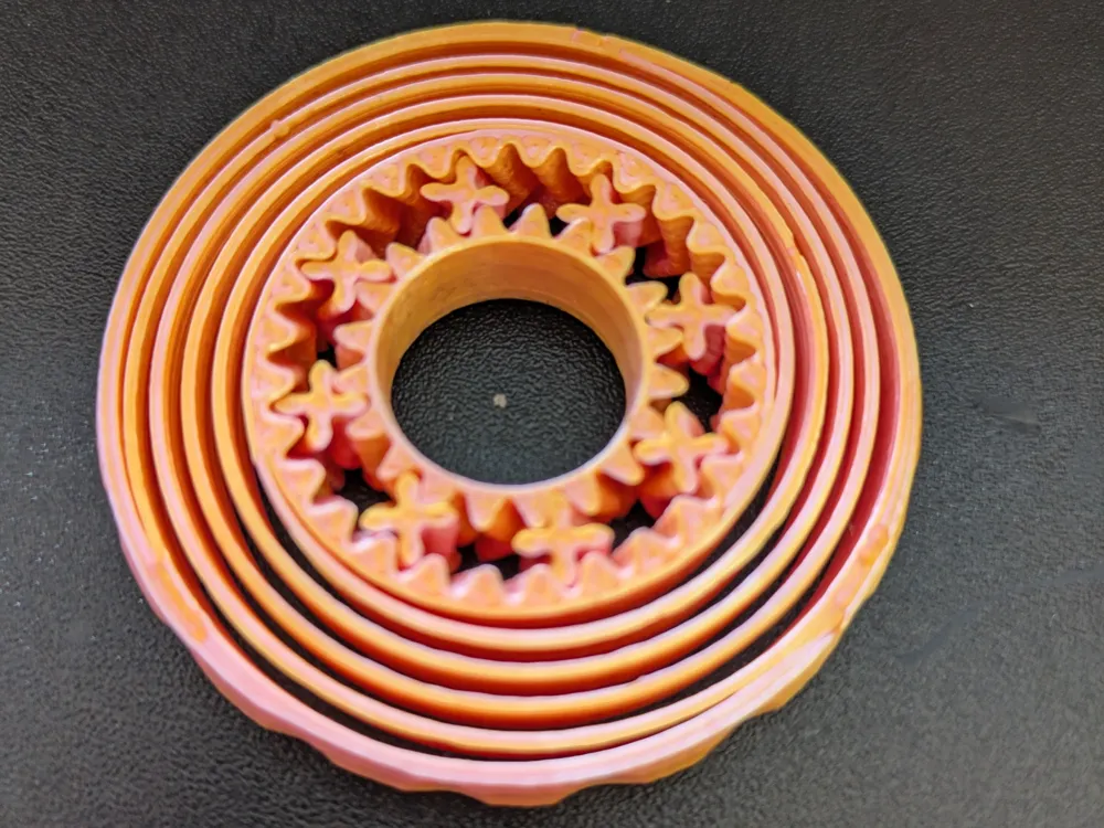 Springy spinny thingy! 2-in-1 spinner fidget toy by taylormadearmy ...