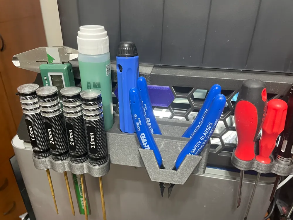 All in one tool holder for AMS Riser v2 v3 Remixed by Tack3D MakerWorld ...