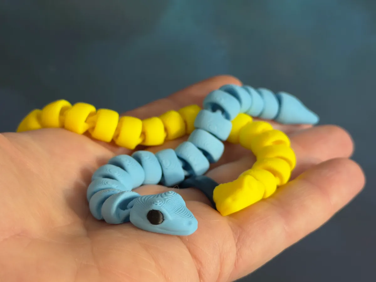 Cute Mini Flexi / Articulated Snake - Free 3D Print Model - MakerWorld