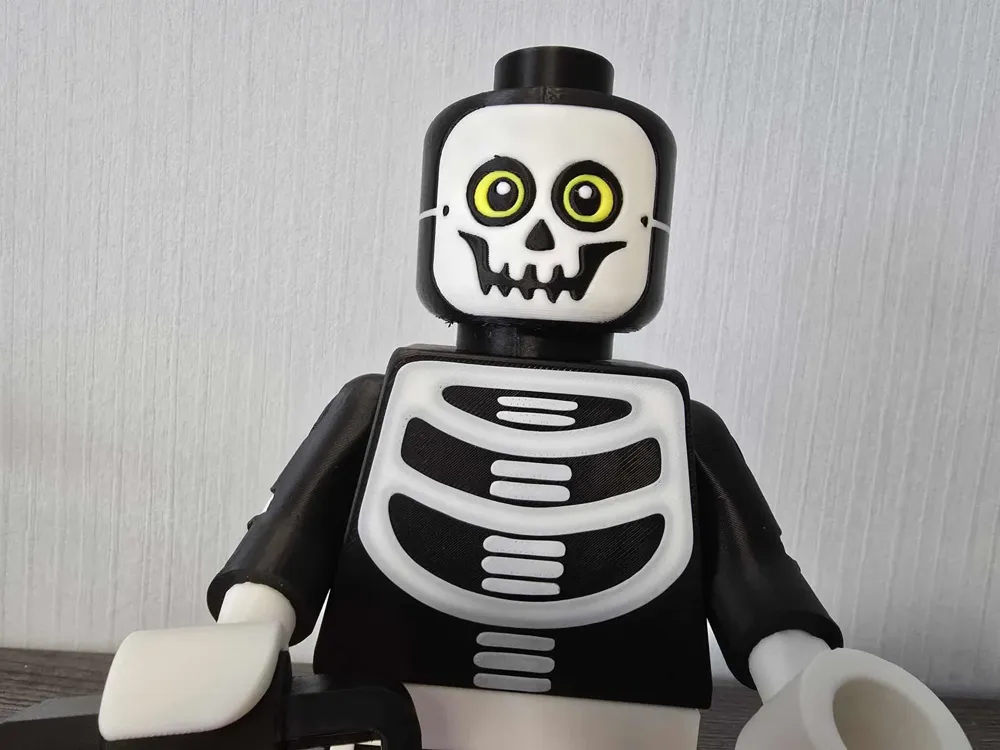 Halloween * Skeleton Guy * 500% ~21cm - Free 3D Print Model - MakerWorld