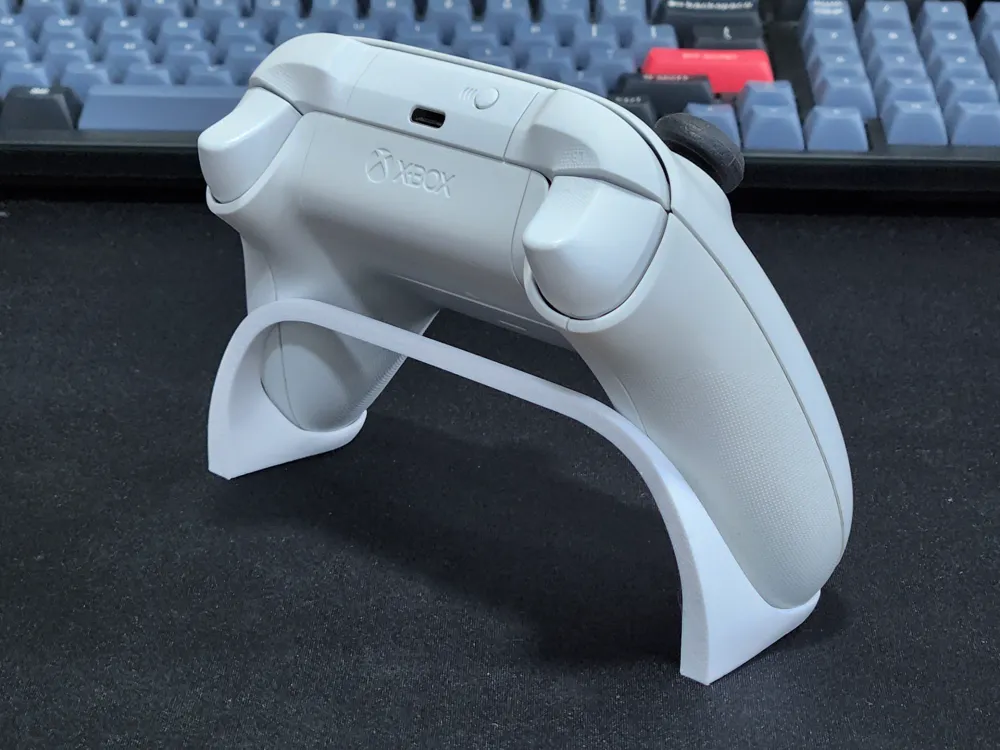 Xbox Invisible Stand / Holder (Controller) by Luke MakerWorld: Download ...
