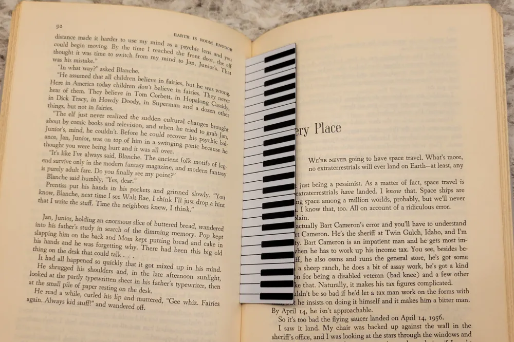 Piano Keys Bookmark by captdan78 - MakerWorld