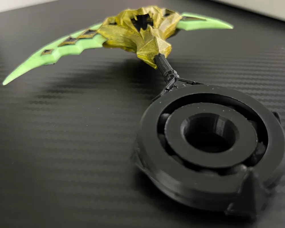Thresh's Hook League of Legends Thresh's Spinnable Fingertip Scythe by ...