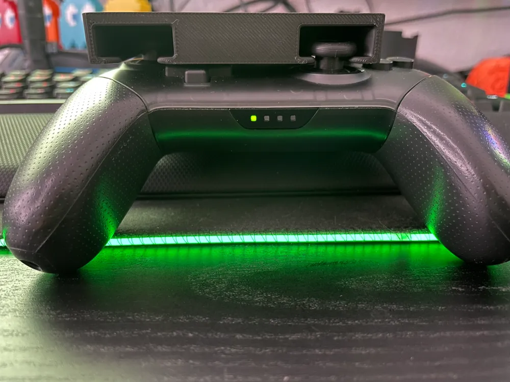 Switch Pro Controller Holder Remixed by Enix1337 - MakerWorld