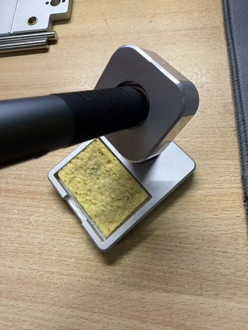 正点原子T90烙铁架（免费cnc打样） - Modèle d'Impression 3D Gratuit - MakerWorld