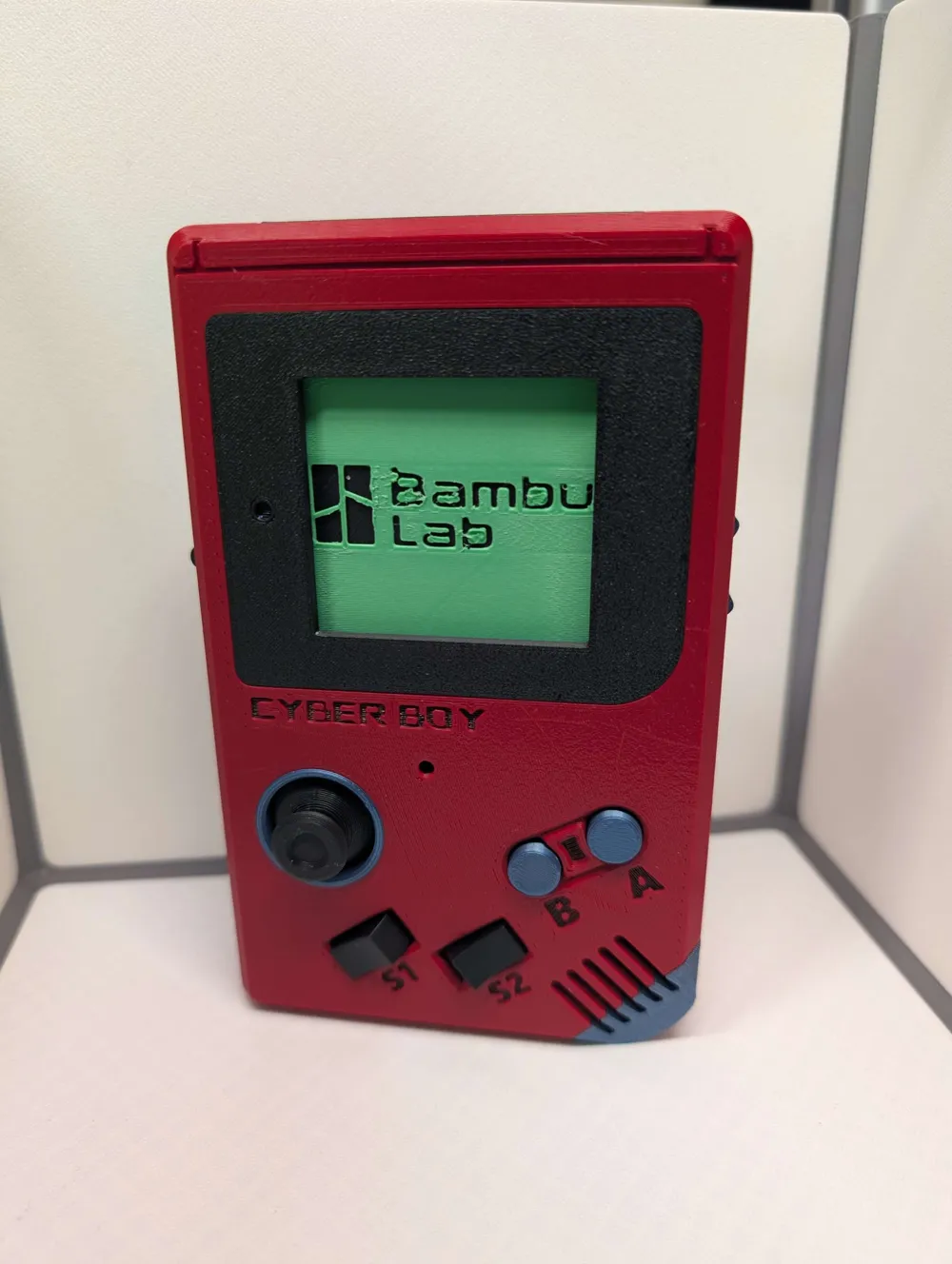 CYBER BOY 来自 KMM MakerWorld：免费下载 3D 模型