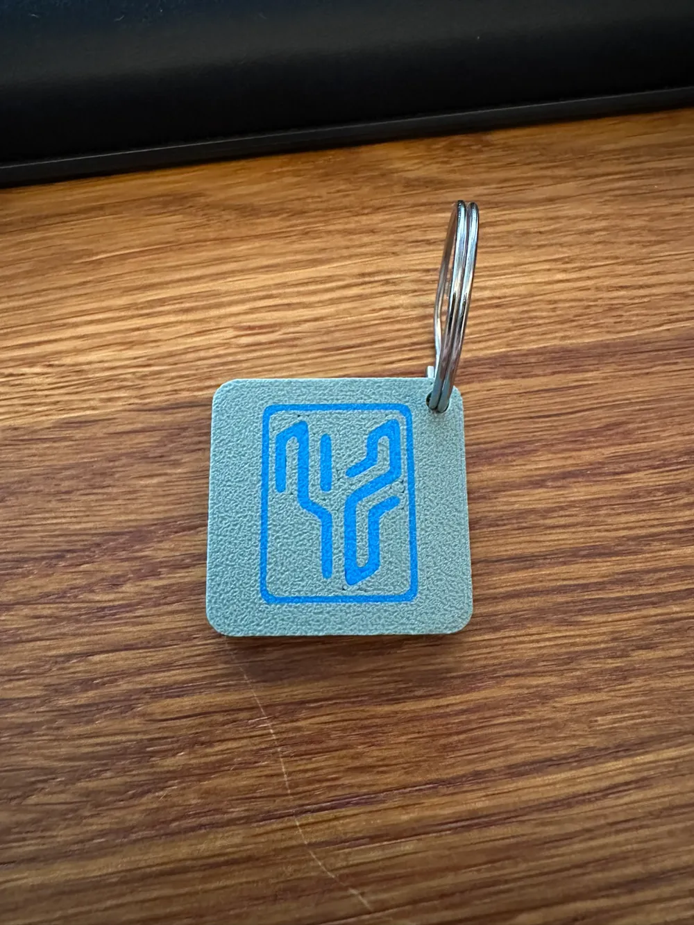 KEYCHAIN NFC NO LOGO - Free 3D Print Model - MakerWorld