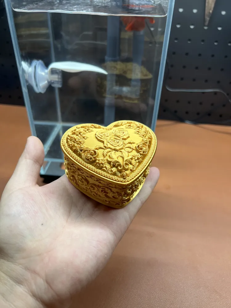 Heart-shaped rose embossed jewelry box - Free 3D Print Model - MakerWorld