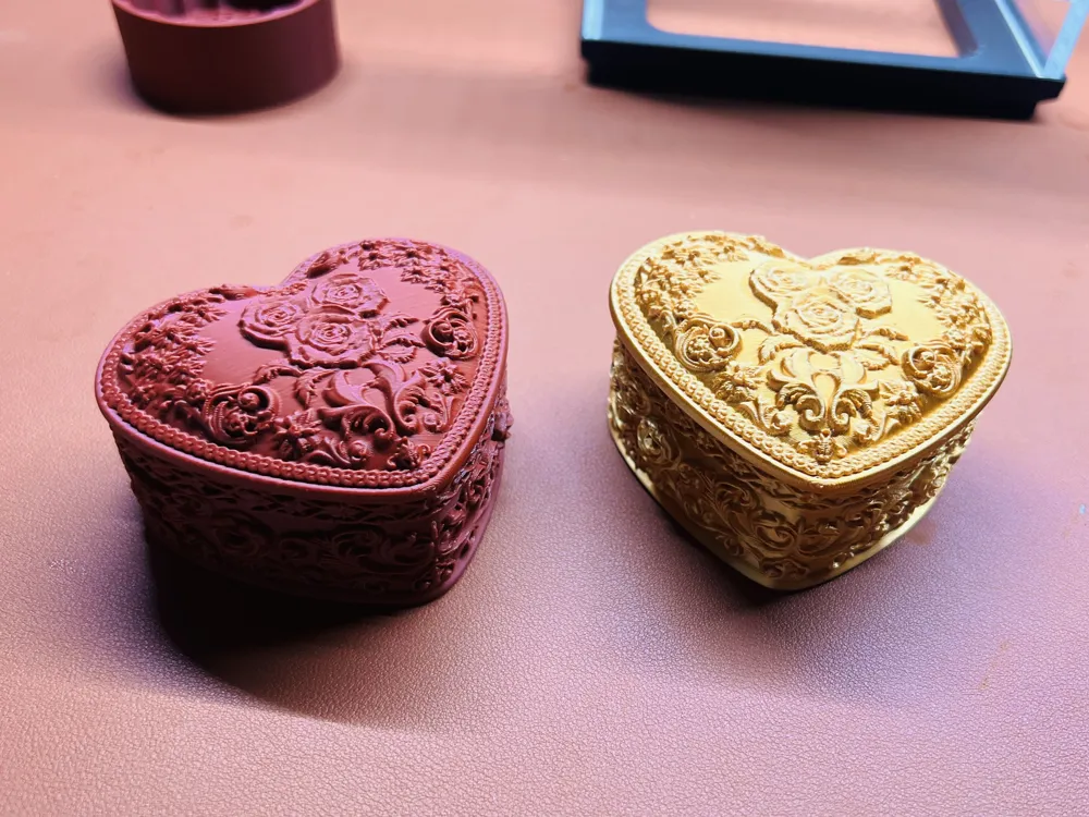 Heart-shaped rose embossed jewelry box - Free 3D Print Model - MakerWorld