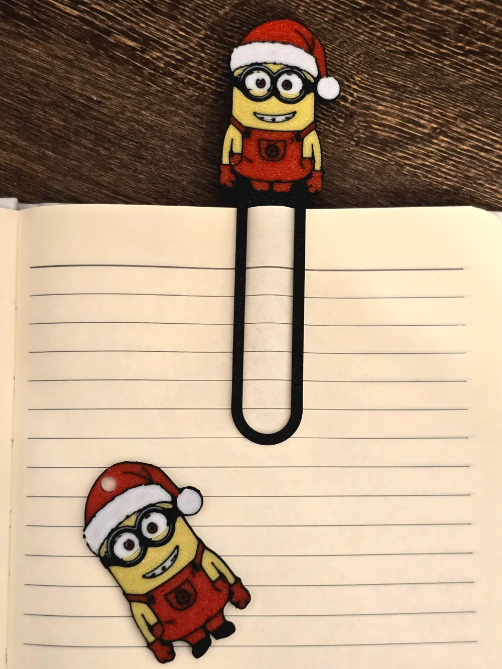 Christmas Minion Bookmark by Goomol DIY - MakerWorld