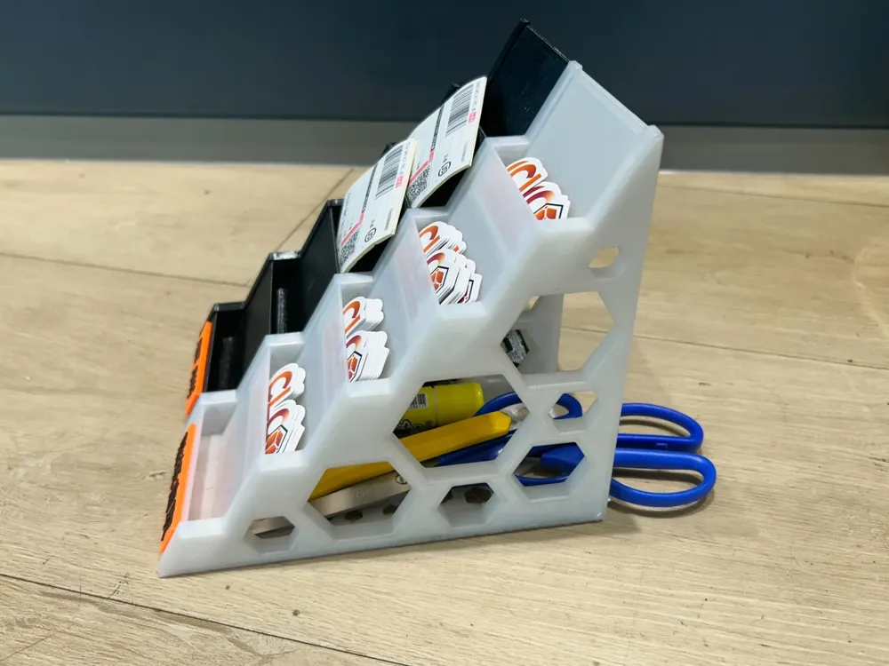 Small Display Stand for Stickers/Cards v1.2 - Free 3D Print Model ...