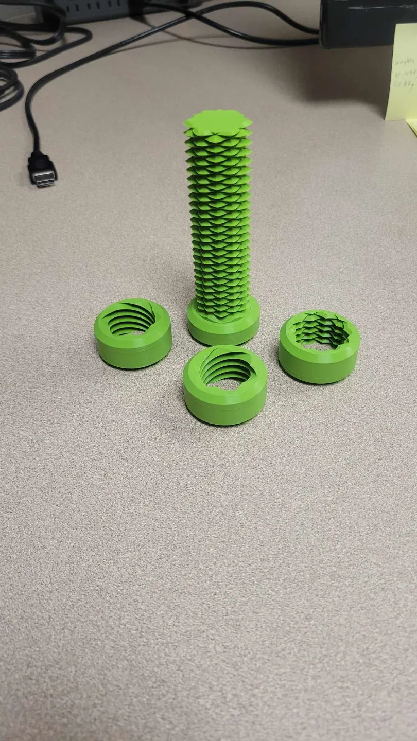 Two Way Screw with Bi directional Nut Remixed by LKreations - MakerWorld