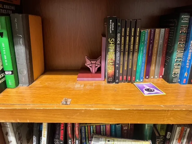 Red Rising Howler Book End - Free 3D Print Model - MakerWorld