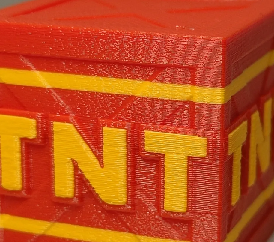 Caixa de TNT multicolorida inspirada no Crash Bandicoot por Namiiria ...