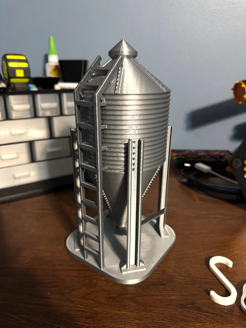 Grain silo by PrintedByJohn MakerWorld: Download Free 3D Models