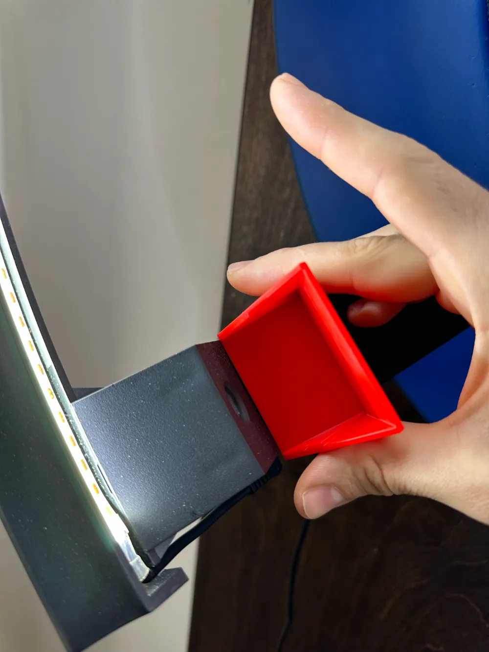 Target Omni camera dust cover by Jay MakerWorld: Download Free 3D Models