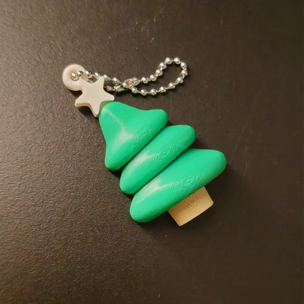 Christmas Tree Articulated Keychain/Ornament by Muunk Studio MakerWorld ...
