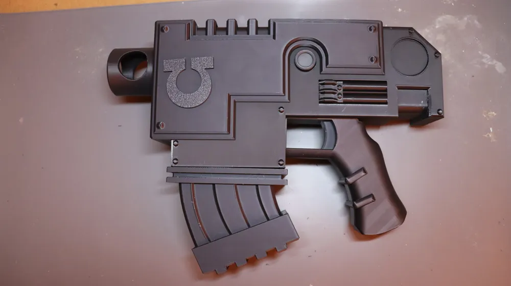 WH40K Bolt Pistol - Free 3D Print Model - MakerWorld