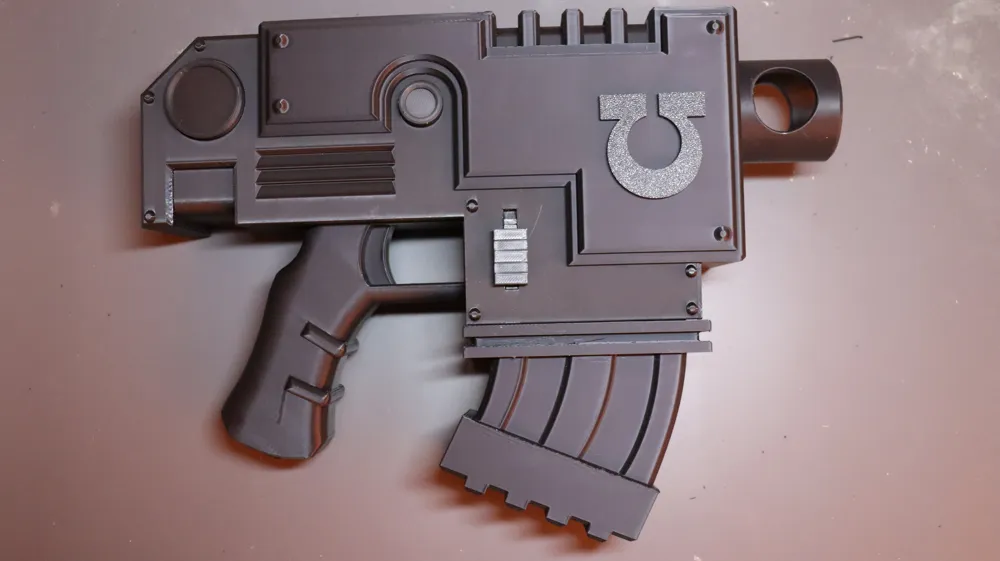 WH40K Bolt Pistol - Free 3D Print Model - MakerWorld