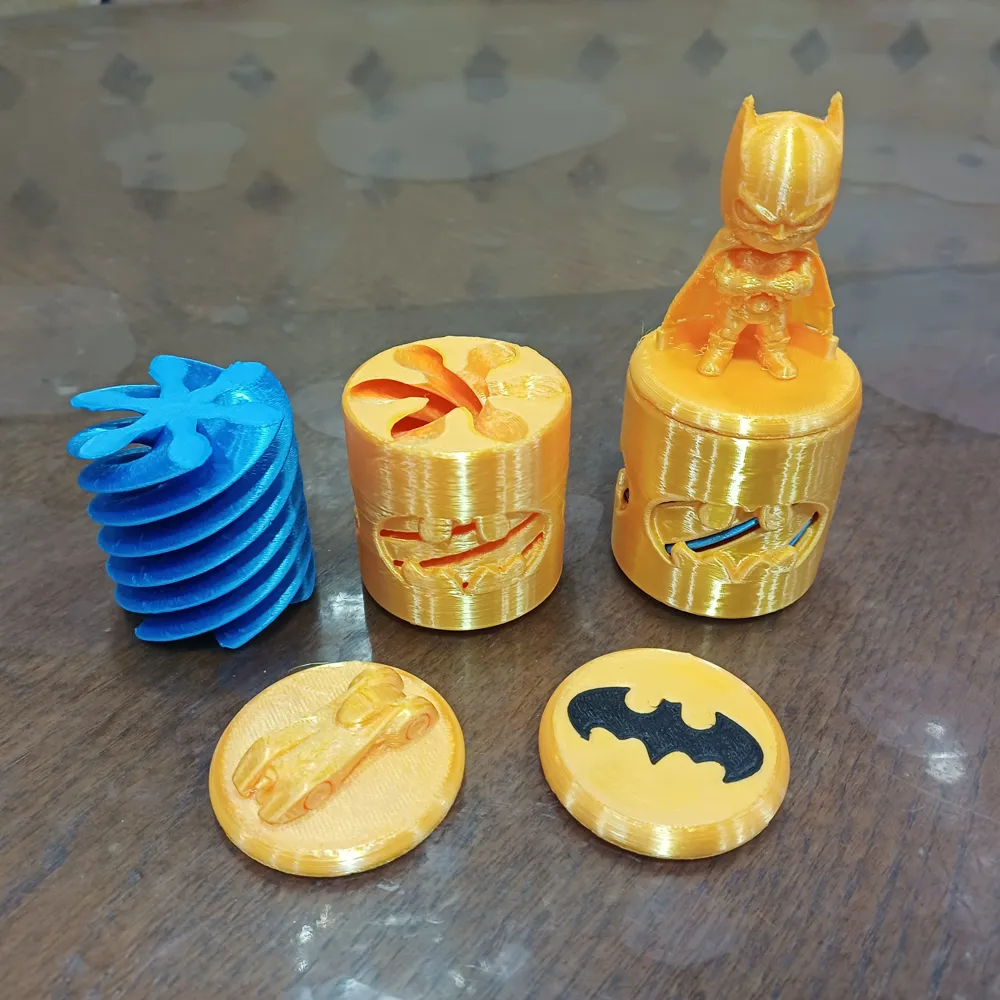 Batman spiral fidget - Free 3D Print Model - MakerWorld