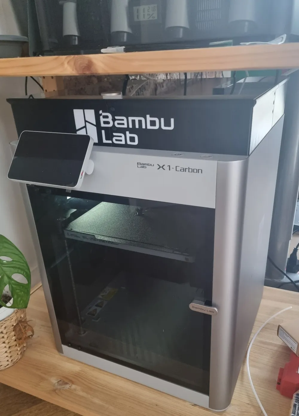 Glass riser with air purifiers for Bambu Lab X1C Remixed by cuci46 ...