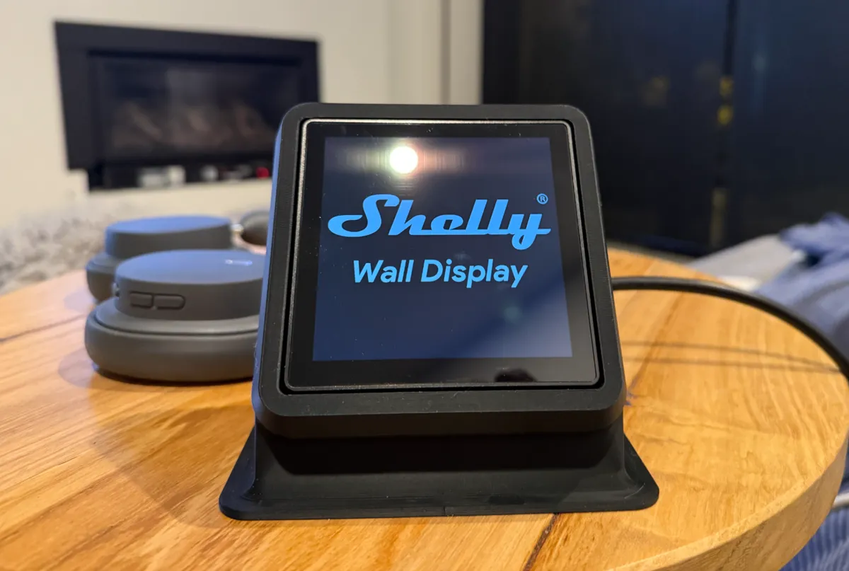 Shelly Wall Display Desktop Mount - Free 3D Print Model - MakerWorld